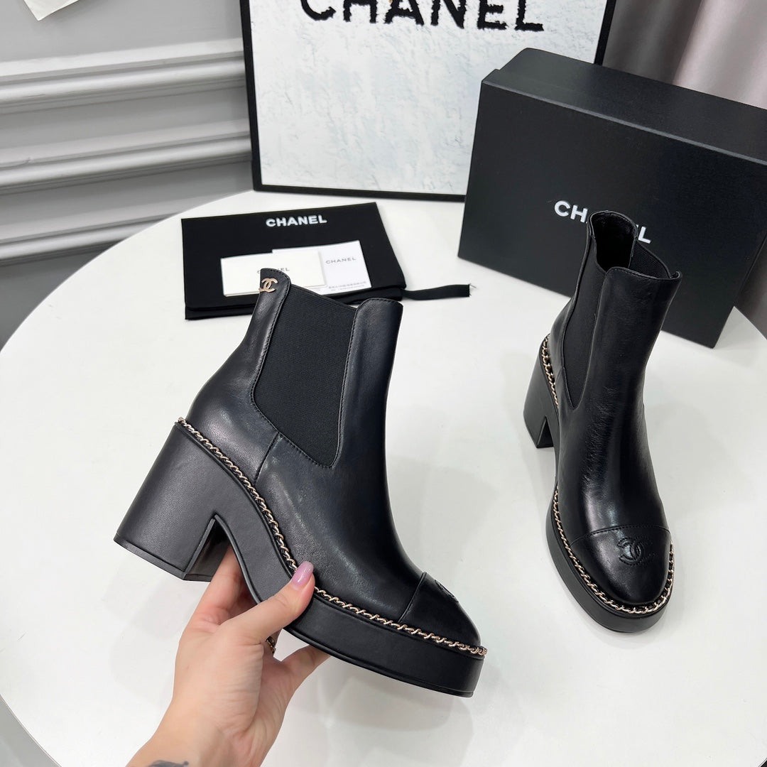 CC 25 Chelsea Ankle Boots With Chain 85mm Black Sheepskin 374035 – Amejews