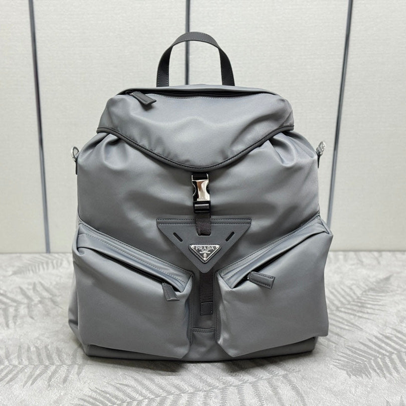 TRIANGLE LOGO BACKPACK 42 IN RHINO GRAY RE-NYLON – Amejews